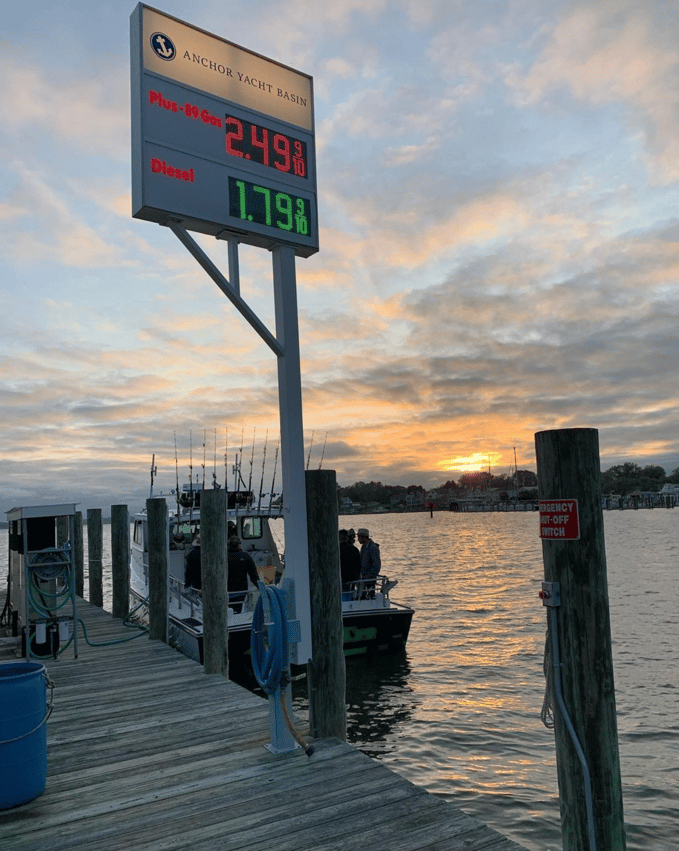 South River Annapolis Edgewater Marine Fuel Dock and Diesel